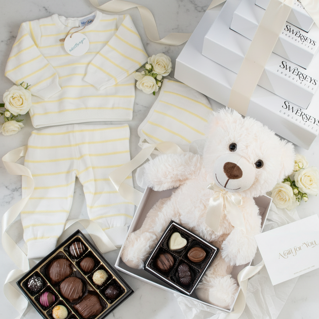 4 Tier Baby Gender Neutral Gift Box – Gourmet Kosher Gift Baskets