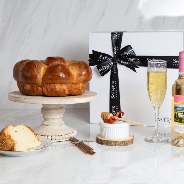 Rosh Hashanah Gourmet Challah & Moscato Gift Box – Gourmet Kosher Gift ...
